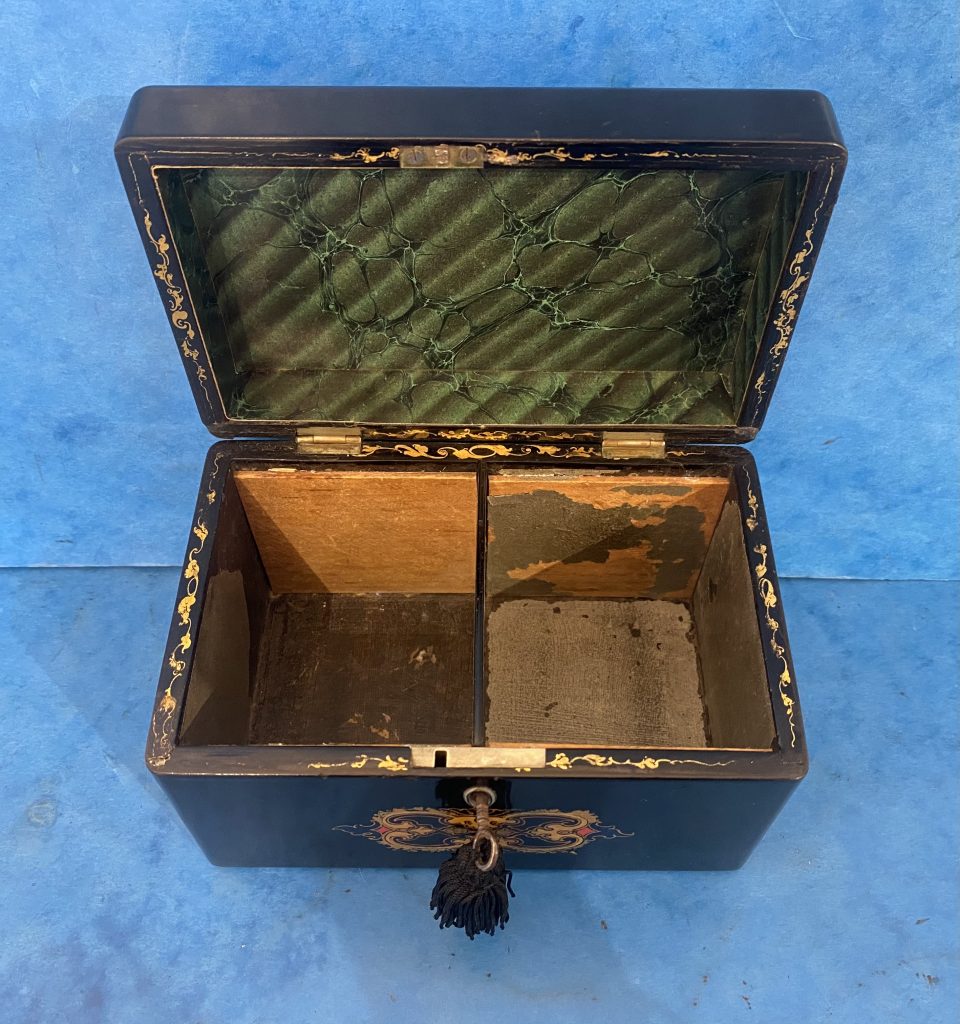 Victorian Painted Papier-mâchés Tea Caddy. - Mostly Boxes Antiques!