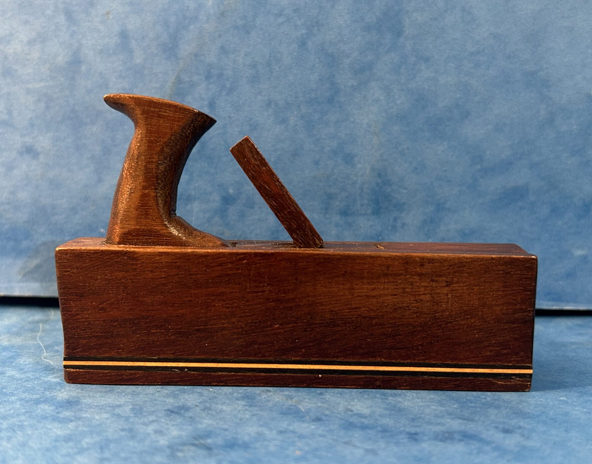 Victorian Mahogany Snuff Box In The Shape Of A Carpenters Bench Plane ...