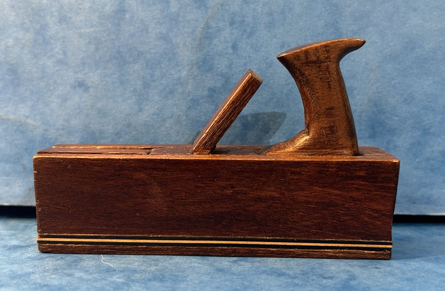 Victorian Mahogany Snuff Box In The Shape Of A Carpenters Bench Plane ...